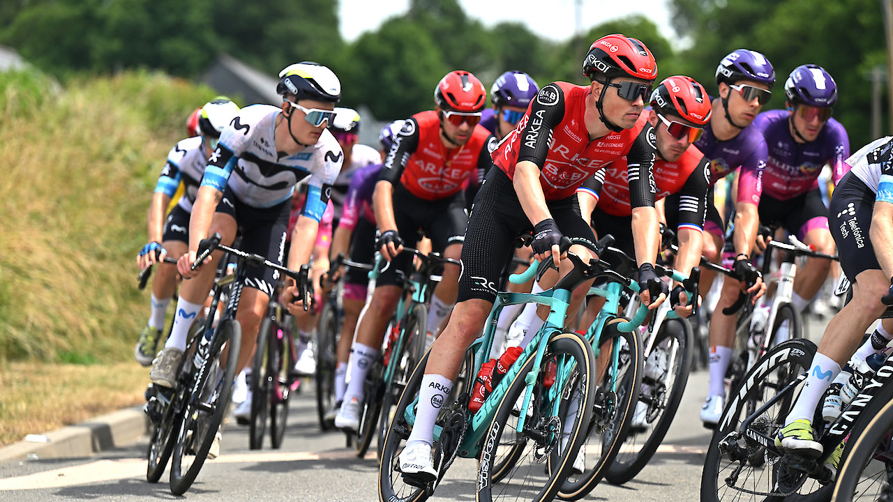 Watch Boucles de la Mayenne | Stage 2 Online | 2025 Movie | Yidio