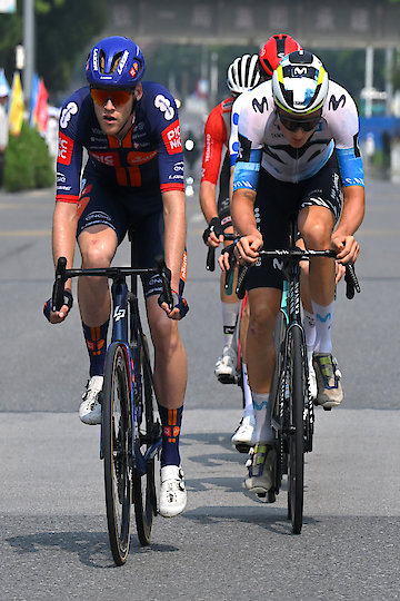 Watch Tour of Holland | Stage 4 Online | 2025 Movie | Yidio