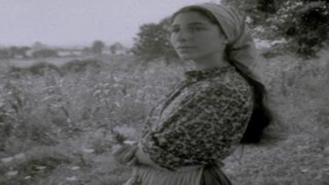 Watch Fiddler on the Roof Online | 1971 Movie | Yidio