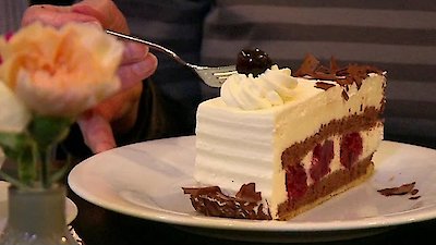 Watch Bizarre Foods: Delicious Destinations Season 1 Episode 9 - Munich ...