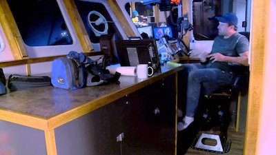 Watch Catching Monsters Season 1 Episode 4 - Tug of War Online Now