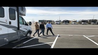 Watch Going RV Season 7 Episode 9 - A Drivable Home for a Young Couple ...