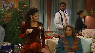 Watch Living Single Season 1 Episode 15 - Living Kringle Online Now