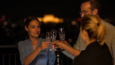 Watch Ruxx Season 1 Episode 3 - Smashing Online Now