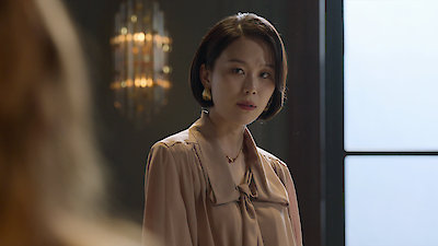 Watch Queenmaker Season 1 Episode 9 - Episode 9 Online Now