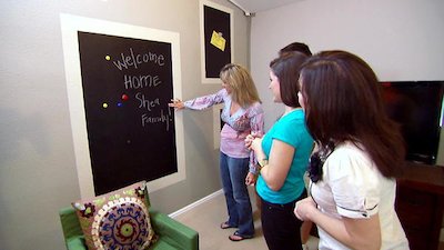 Watch First Time Design Season 1 Episode 11 - Kid-Friendly Living Space ...