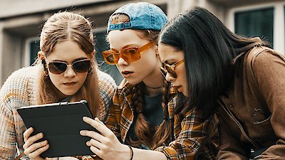 Watch The Three Detectives Season 1 Episode 2 - Casting Con Online Now