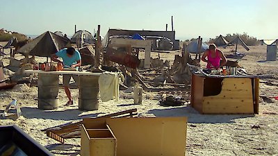 Watch Extreme Chef Season 2 Episode 1 - Doomsday Survival Online Now