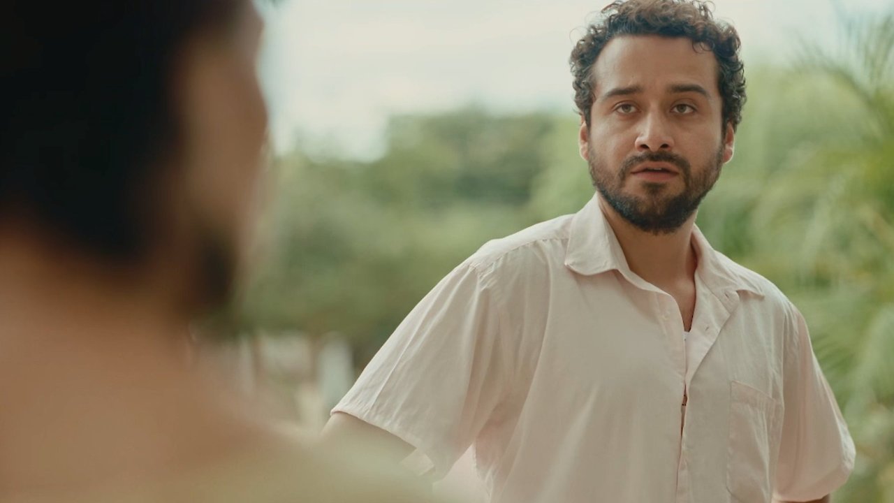 Watch Esperando el milagro Online (2023) - Stream Episodes & Seasons