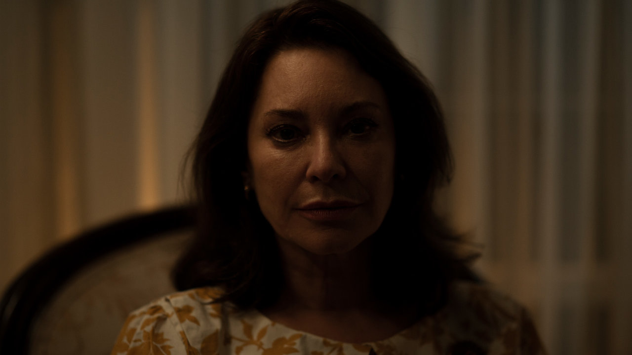 Watch Without The Perpetual Light Season 1 Episode 3 - Chapter 3 Online Now